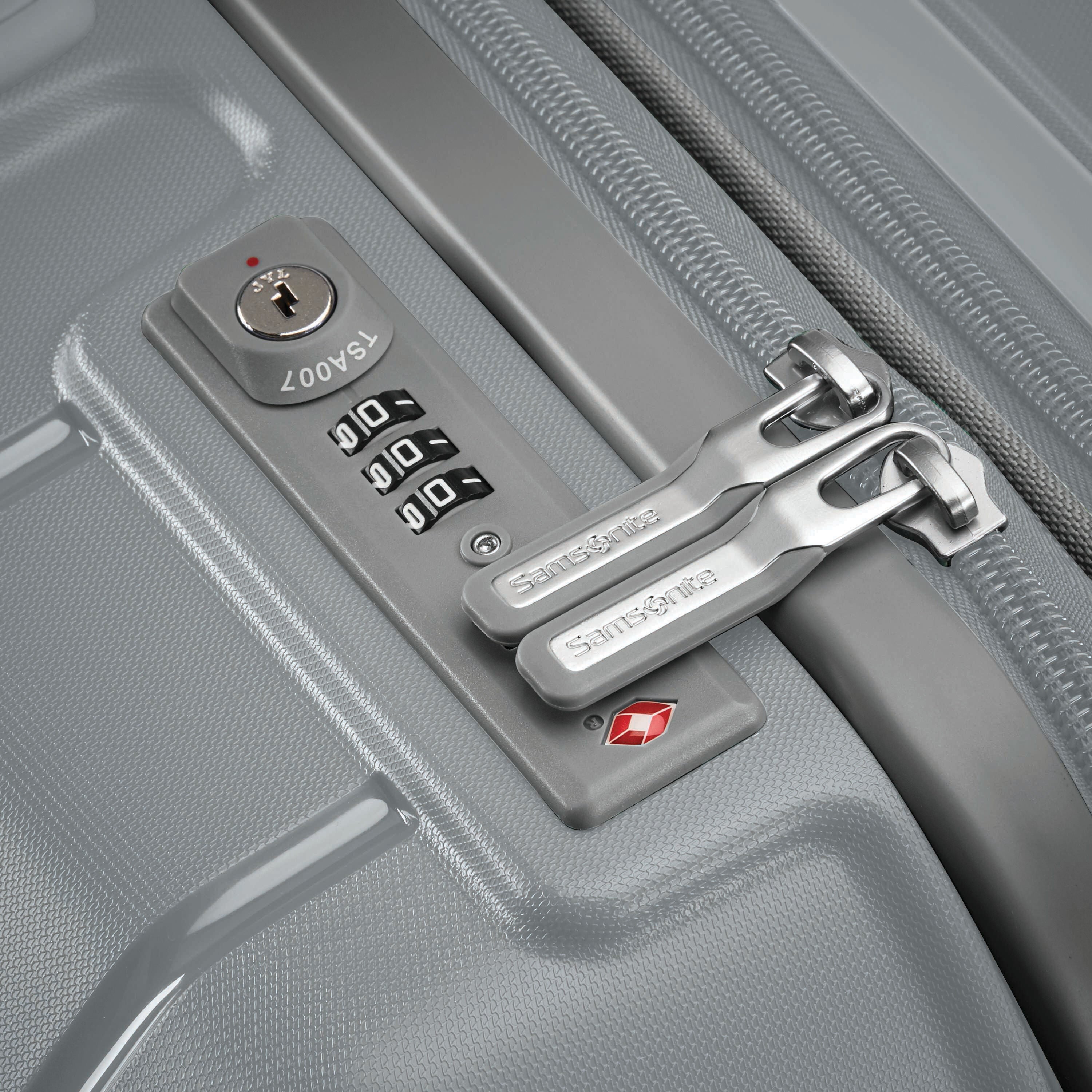 Freeform Large Spinner | Large Checked Luggage | Samsonite Canada