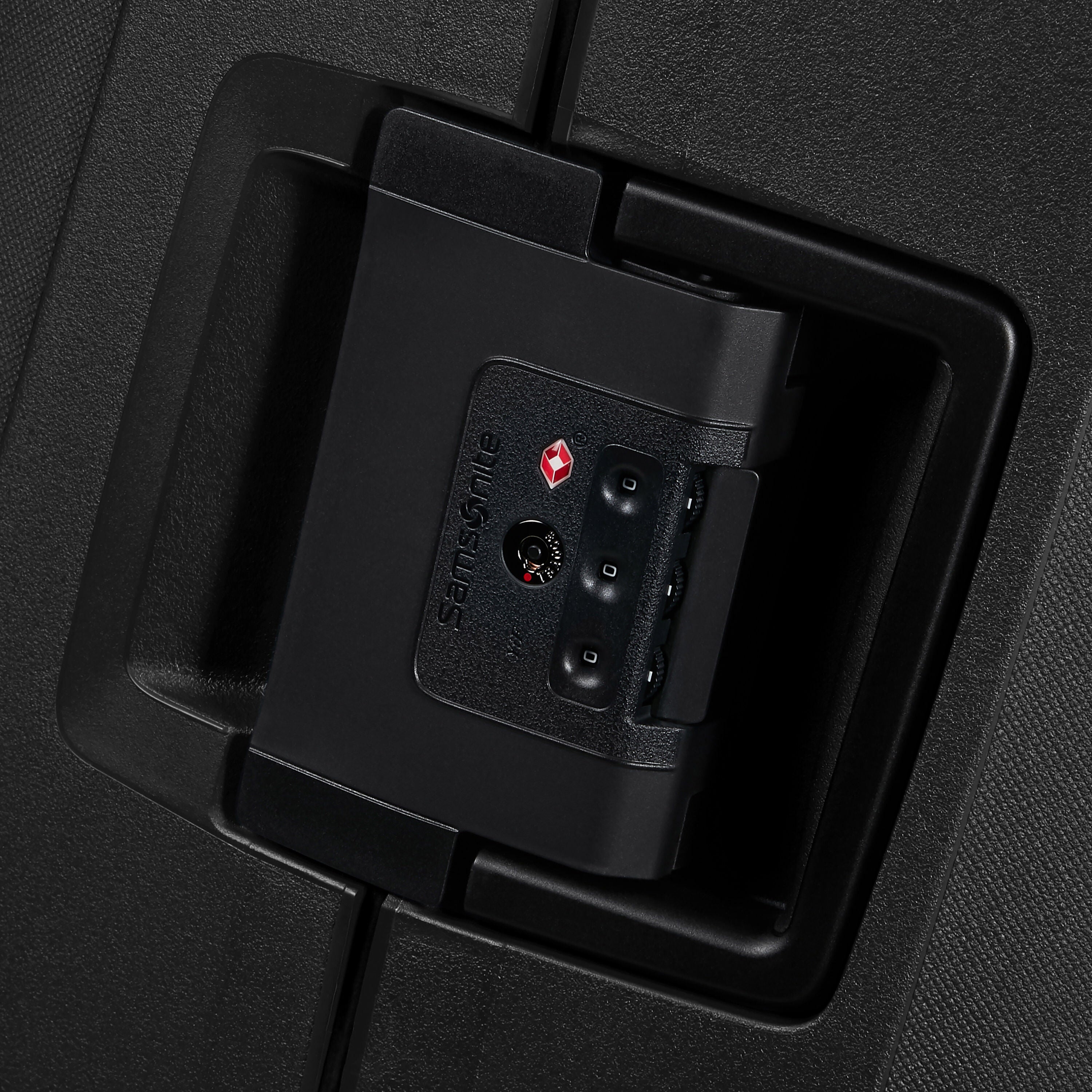 Samsonite Essens Spinner Medium