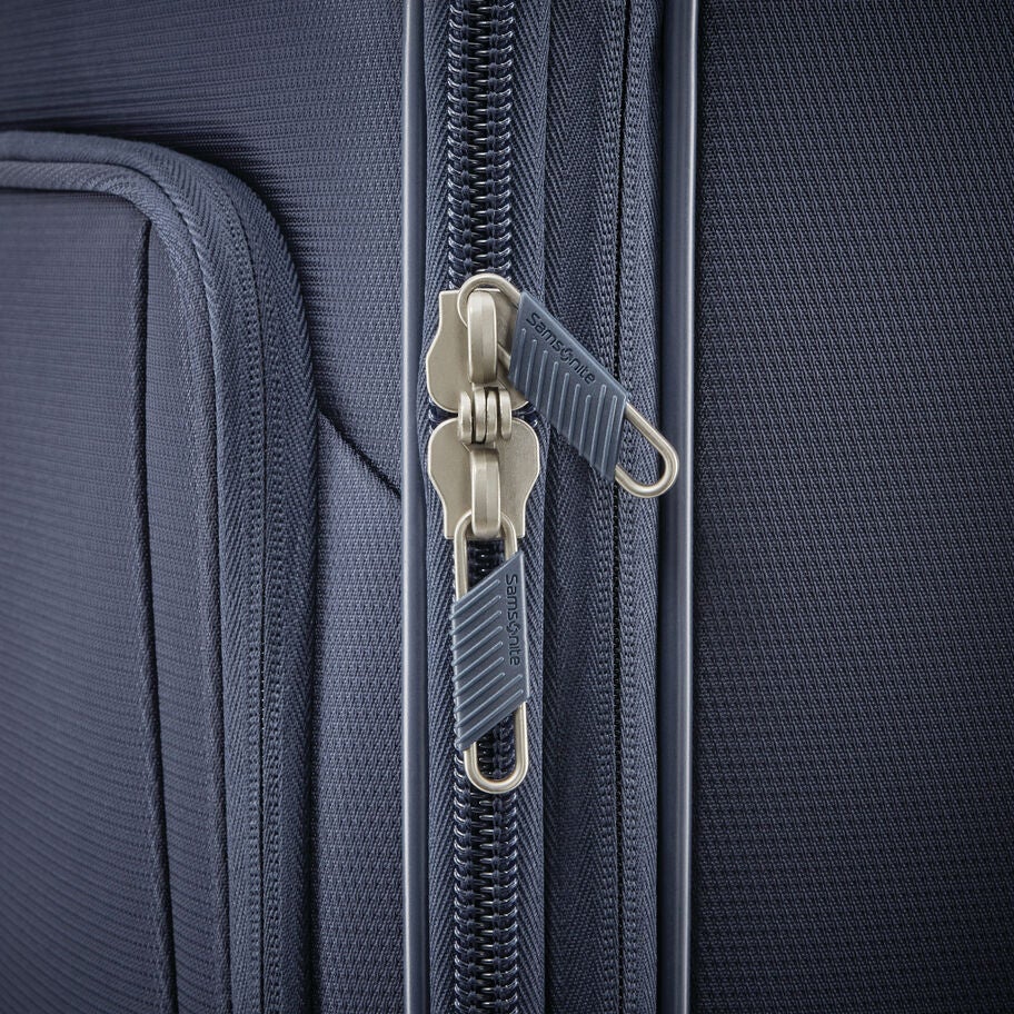 Samsonite Ascentra Spinner Medium